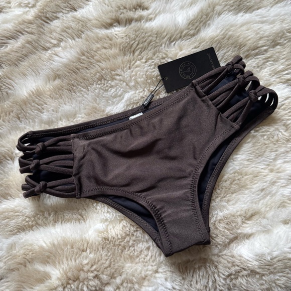 RELLECIGA | Swim | Nwt Relleciga Brown Strappy Low Rise Bikini Bottoms ...